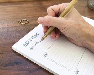 How To *Actually* Stay Consistent With Your Daily Routine Checklist ...